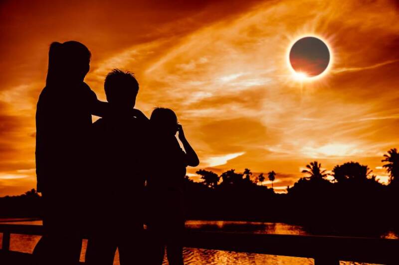 Seven Shows and Reading Resources to Help Explain the Solar Eclipse to ...